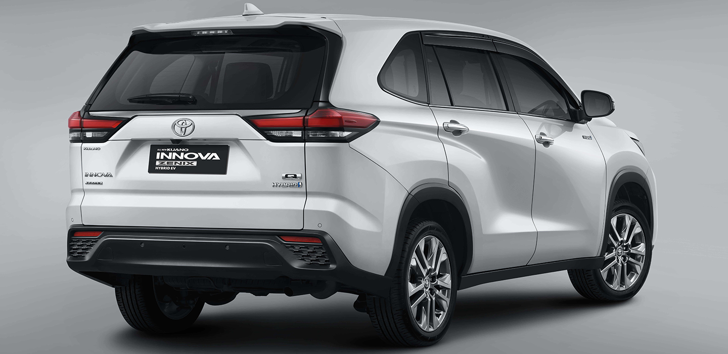 Evolusi Toyota Kijang Innova Zenix Hybrid, Inovasi Teknologi Hybrid EV ...