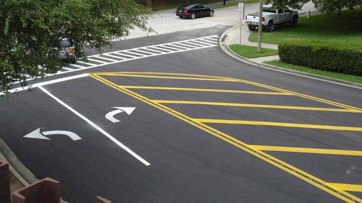 Bukan Sekadar Hiasan, Berikut Beda Warna dan Fungsi Marka Jalan Untuk ...