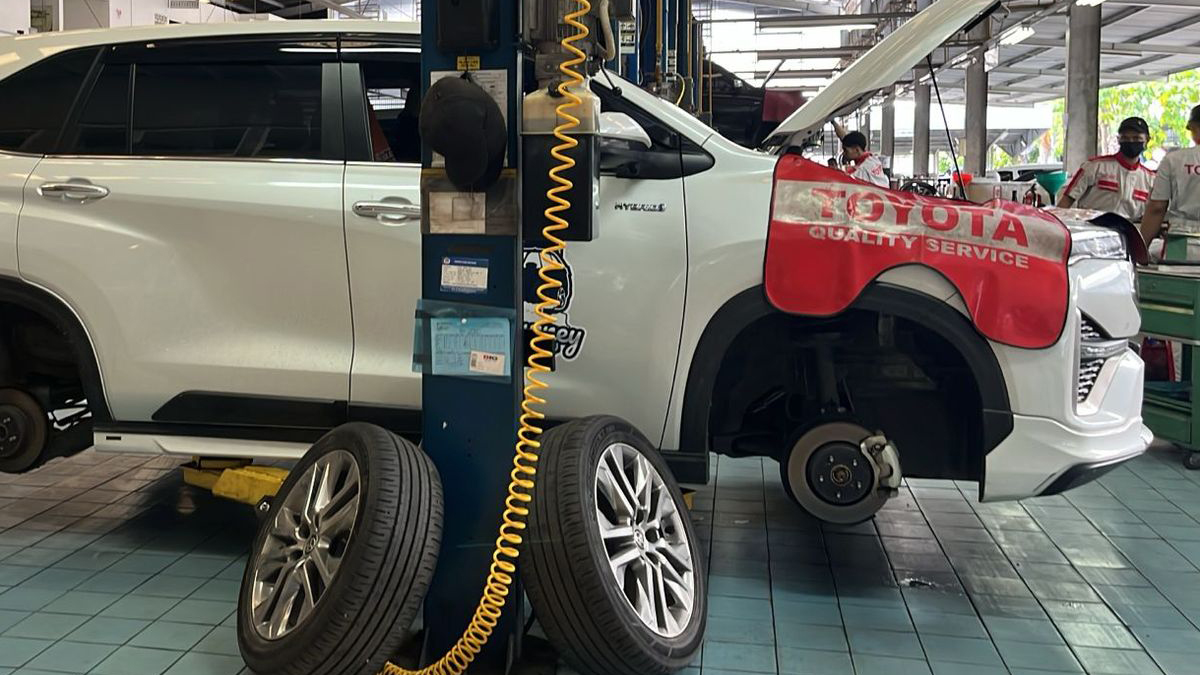 Tips Mencegah Kaki-Kaki Mobil Rusak Saat Sering Melintasi Jalan Berlubang, Pastikan Rutin ...